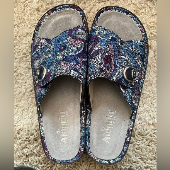 Alegria | Shoes | Alegria Leather Printed Slide Sandals Kylee Vintage ...